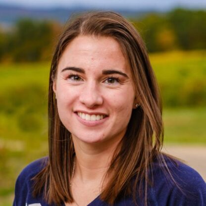 Emma Knapp - Lakewood Vineyards